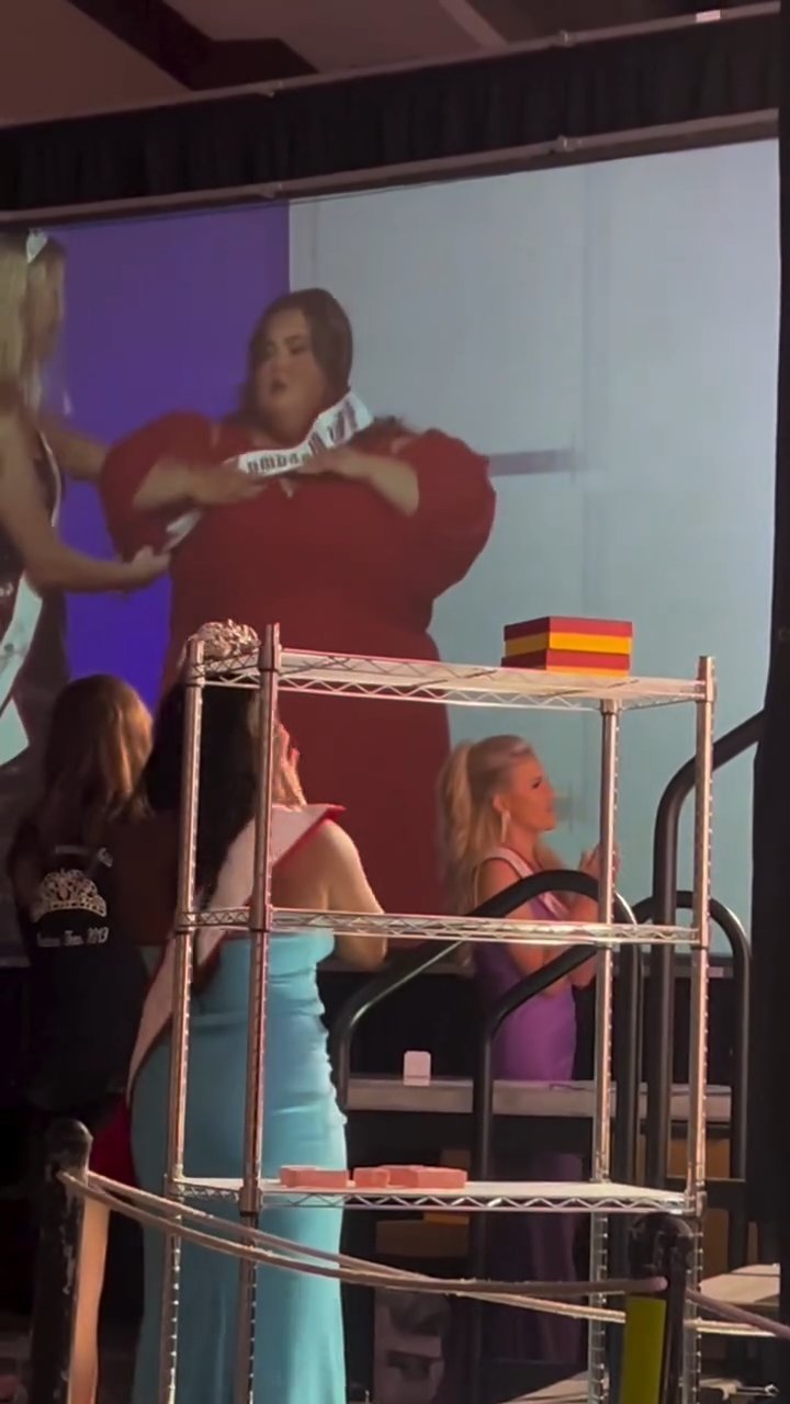 Modella obesa diventa Miss Alabama 2024, massacrata online: ecco come ...